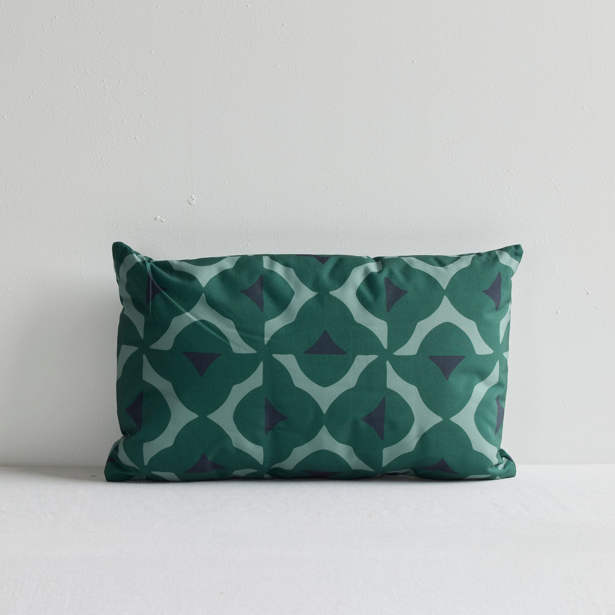 Tyler Outdoor Cushion - 30x50cm - Green – nood